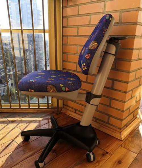 Продам ортопедическое кресло (для школьника)