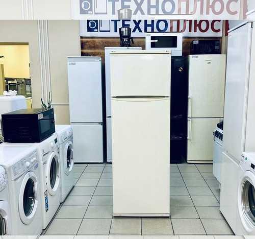 Холодильник Indesit