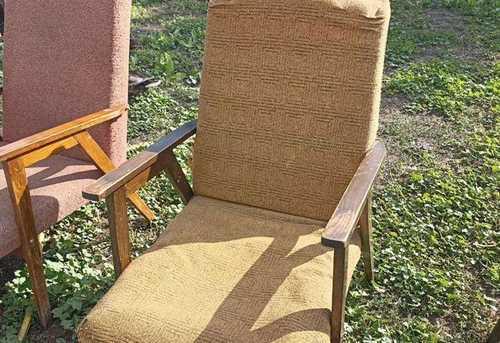 Старинные дубовые кресла СССР