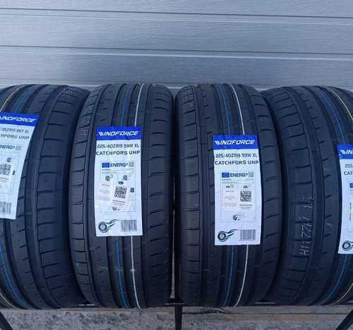 Windforce Catchfors UHP 255/35 R19 и 225/40 R19