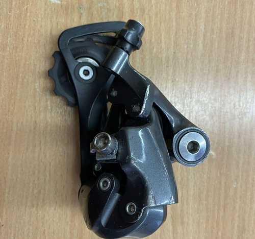 Задний переключатель Shimano Claris