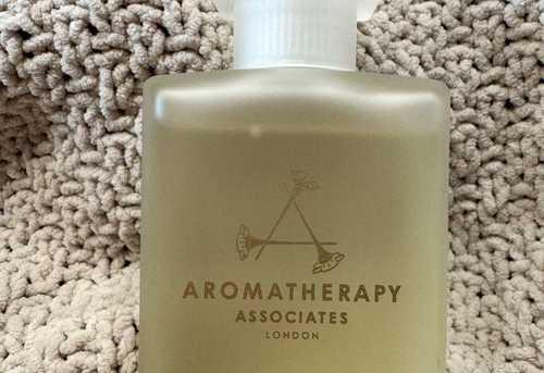 Масло для ванны и души Aromatherapy Associates