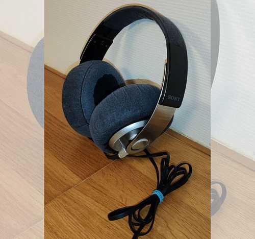 Наушники Sony MDR-XB700