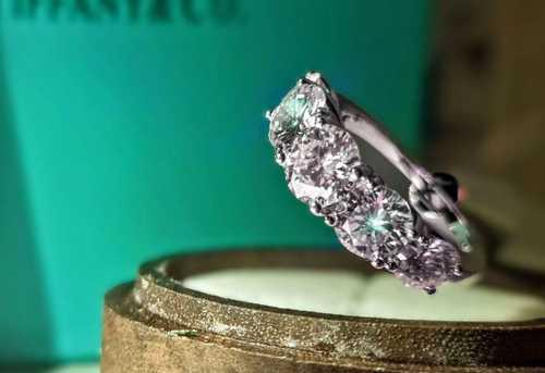 Кольцо с бриллиантами муассанитами Тиффани