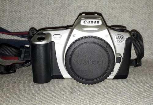 Фотоаппарат Canon EOS 300 рабочий в чехле