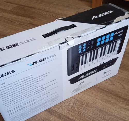 Midi USB Клавиатура Alesis V25