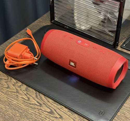 Колонка jbl charge 3