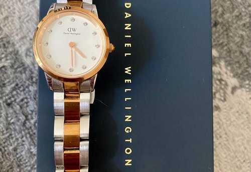 Часы женские Daniel Wellington