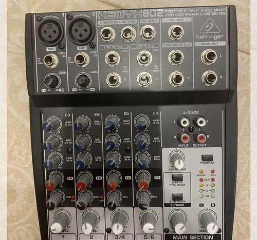 Микшерный пульт behringer xenyx 802