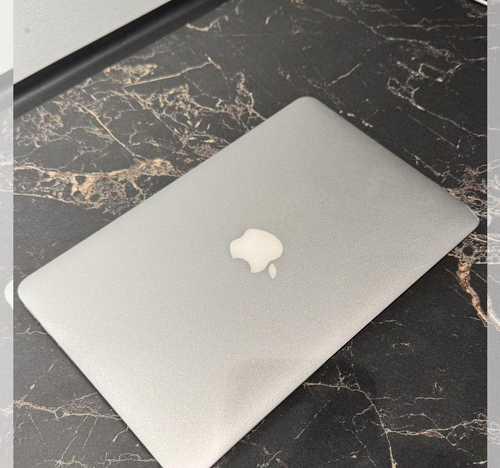 Apple Macbook Air 11