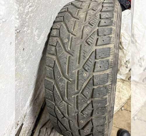 Kormoran SUV Stud 235/65 R17