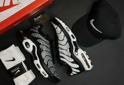 Nike air max tn plus “White Black”