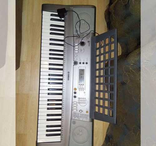 Синтезатор yamaha psr R300