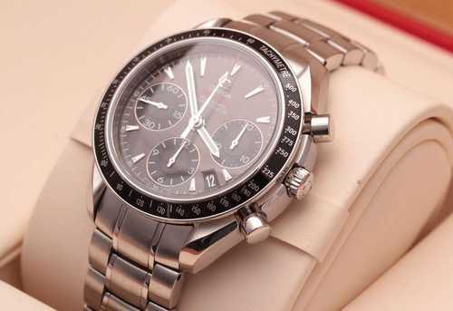 Omega SpeedMaster Day-Date Chronograph 40 mm