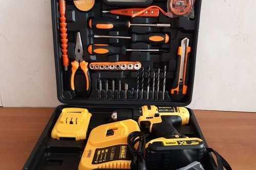 Шуруповерт dewalt с набором