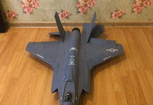 Модель самолета F 35