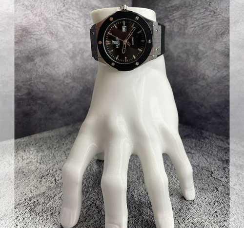 Часы hublot