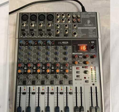 Микшерный пульт behringer x1204usb