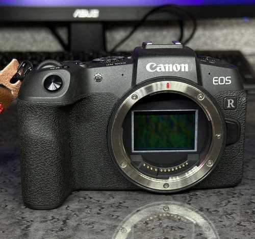 Фотоаппарат Canon eos RP body  переходник EF