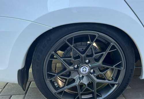 Accelera 651 195/45 R16