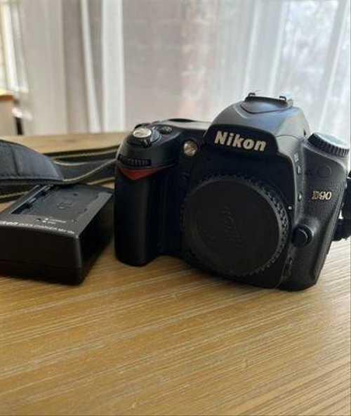 Фотоаппарат Nikon D90 body