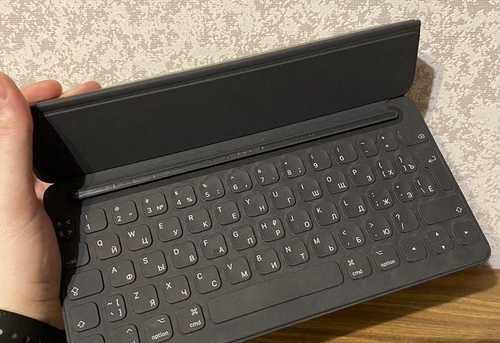 iPad SMART Keyboard Folio iPad