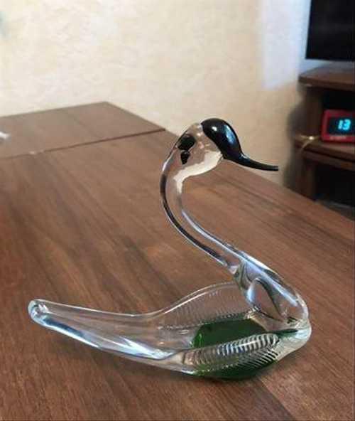 Статуэтка лебедь