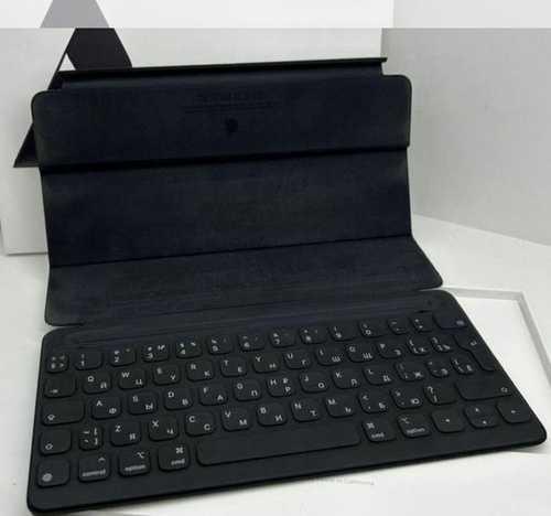 SMART Keyboard Folio для iPad 10.5