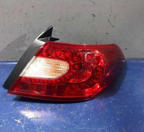 Фонарь правый Infiniti M Y51