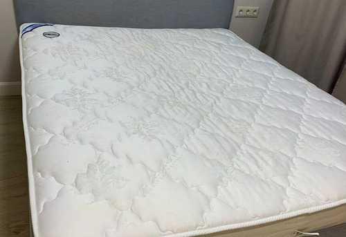 Кровать двухспальная бу с матрасом