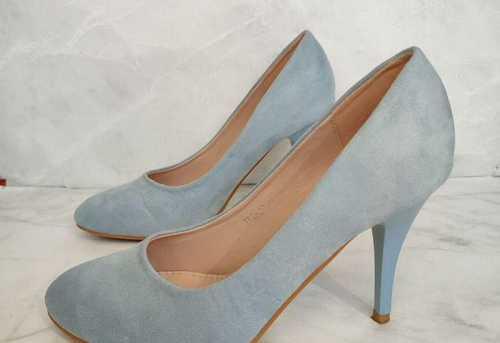 Туфли женские 39 размера голубые