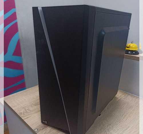 Корпус AeroCool Cylon Mini-Tower