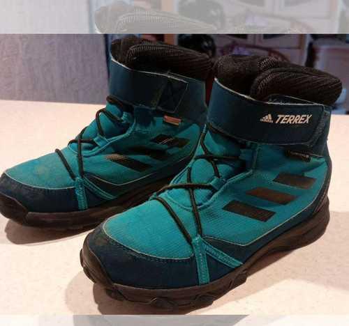 Ботинки adidas terrex р35 демисезон