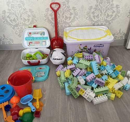 Детские игрушки