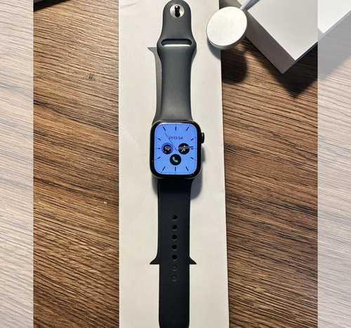 Apple Watch Series 8 в отличном состоянии