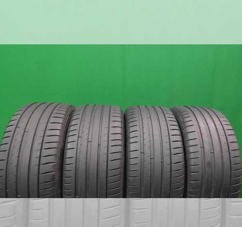 Michelin Pilot Sport 4 245/40 R18 97Y