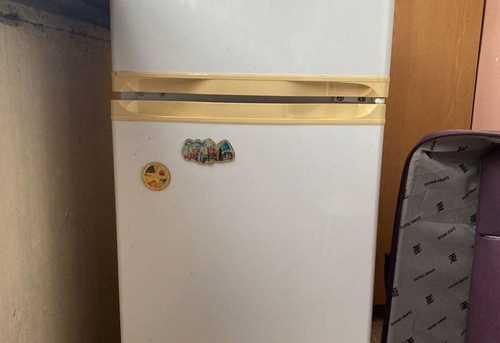 Холодильник маленький Саратов