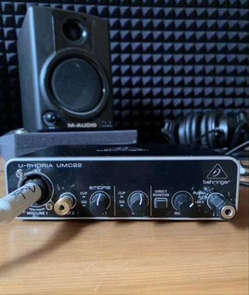 Звуковая карта behringer umc22