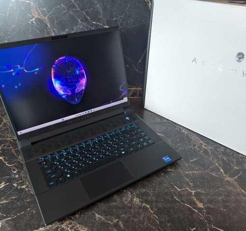 Dell Alienware M16 13700HX / RTX 4070 / 4Tb / 32