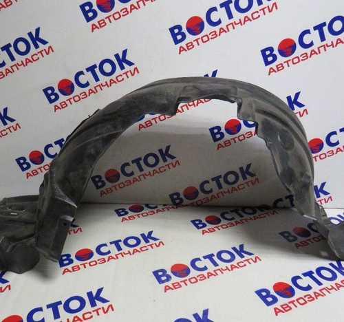 Подкрылок Перед Право toyota verossa GX110, JZX110