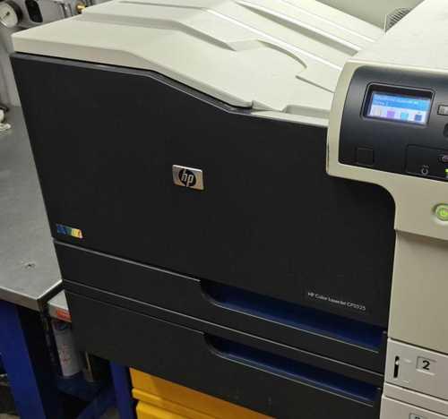 Принтер HP Color Laserjet CP5525