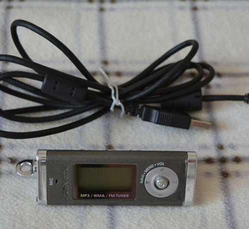 MP3 флеш-плеер iRiver-190TC 256 Мб с дата-кабелем