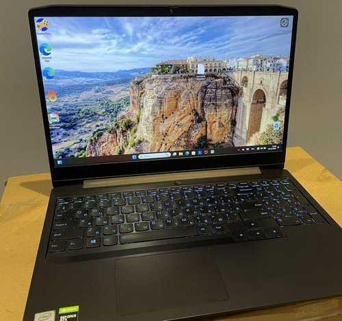 Ноутбук Lenovo i7-10750H / 16RAM / GTX1650ti