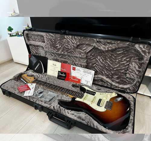 Fender American Ultra HSS Stratocaster 2024