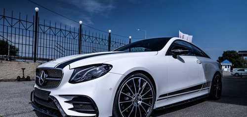 Карбоновые сплитеры на пороги E-Class Coupe C238