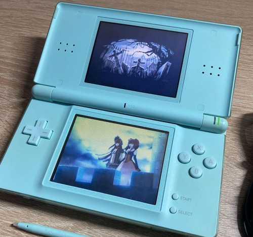 Nintendo DS lite