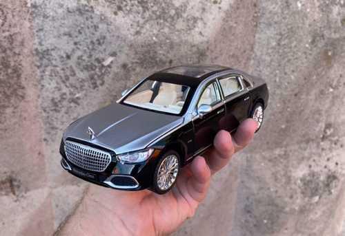 Модель автомобиля Maybach 223 детская