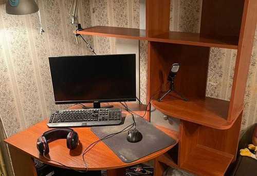 Компьютерный/письменный угловой стол