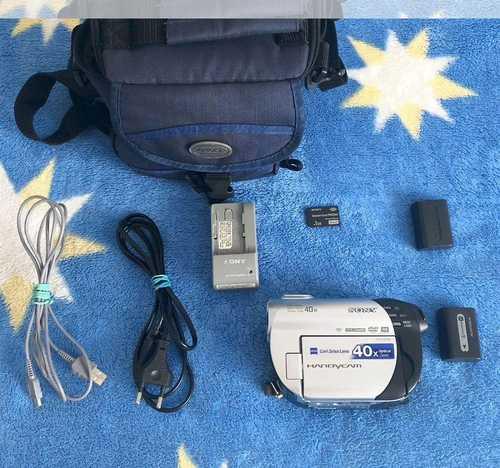 Видеокамера Sony Handycam DCR-DVD106E