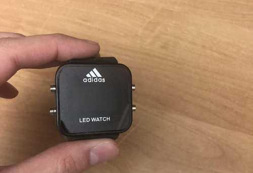 Электронные часы Adidas LED watch